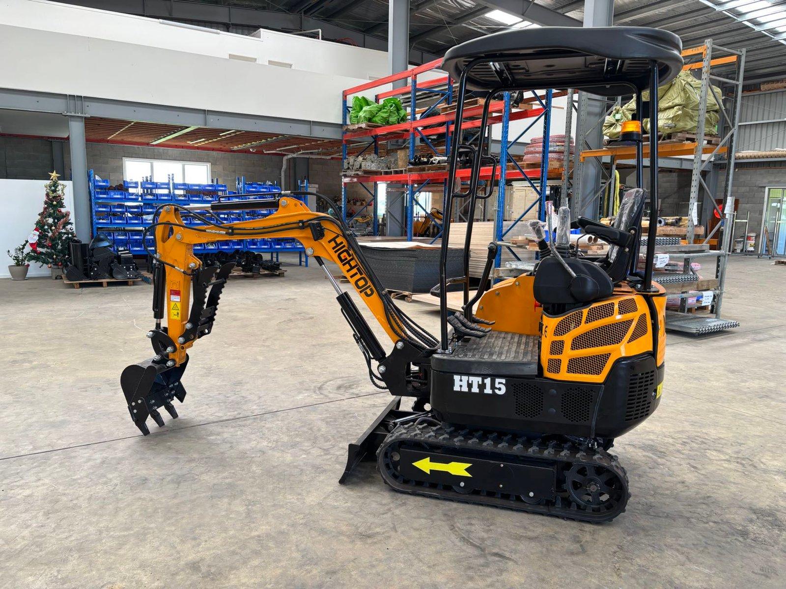 Brand new hightop HT15PRO 1.5 ton digger KUBOTA engine and Boom swing ...