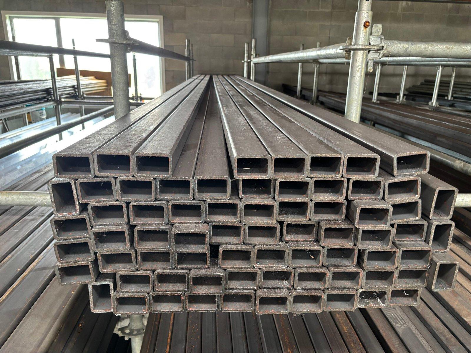 Mild steel rectangle box section 60x40x4mmX5.8m long