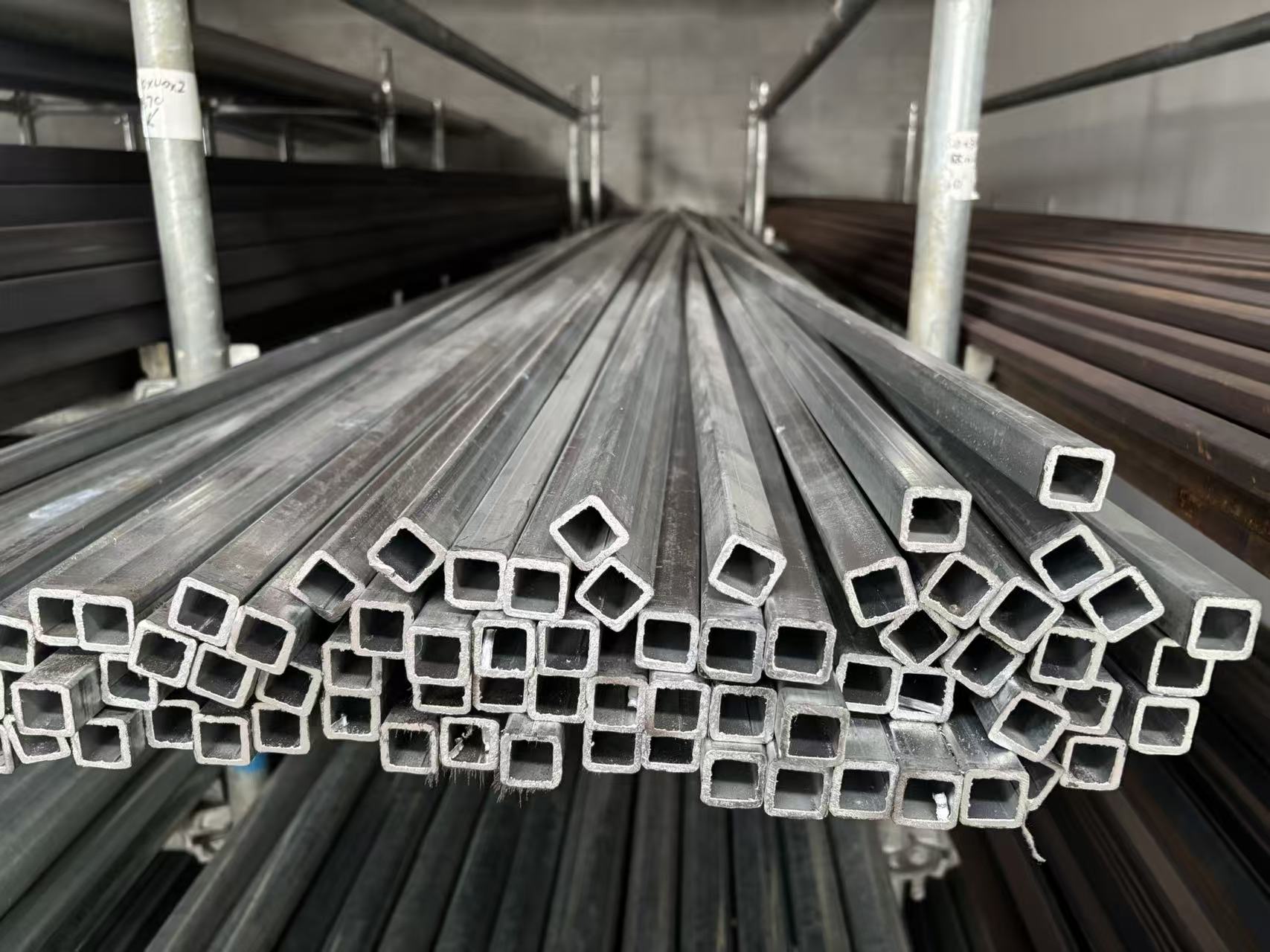 Galv square box section 20x20x2mmX5.8m long